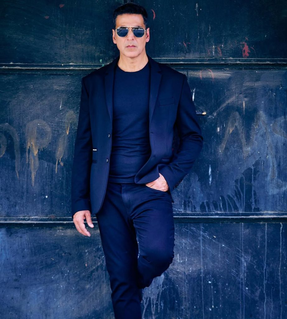 Bollywood Men's Fashion: Stylish Outfit Ideas from Samyakk
