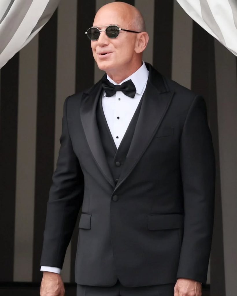 The World's Richest Wedding: Jeff Bezos and Lauren Sánchez Tie the Knot ...